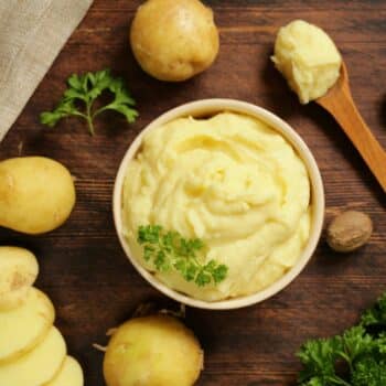 Super Creamy Mashed Potatoes Recipe - TheFoodieBunch
